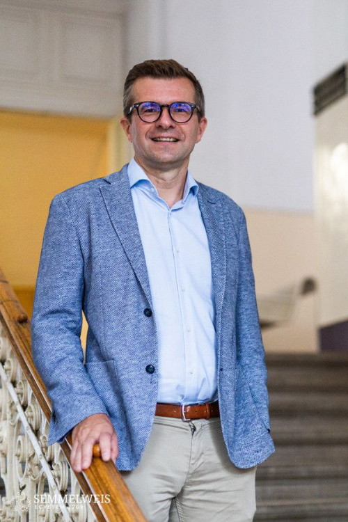 Saját lefagyasztott petefészekszövetét ültették vissza a kemoterápia ...